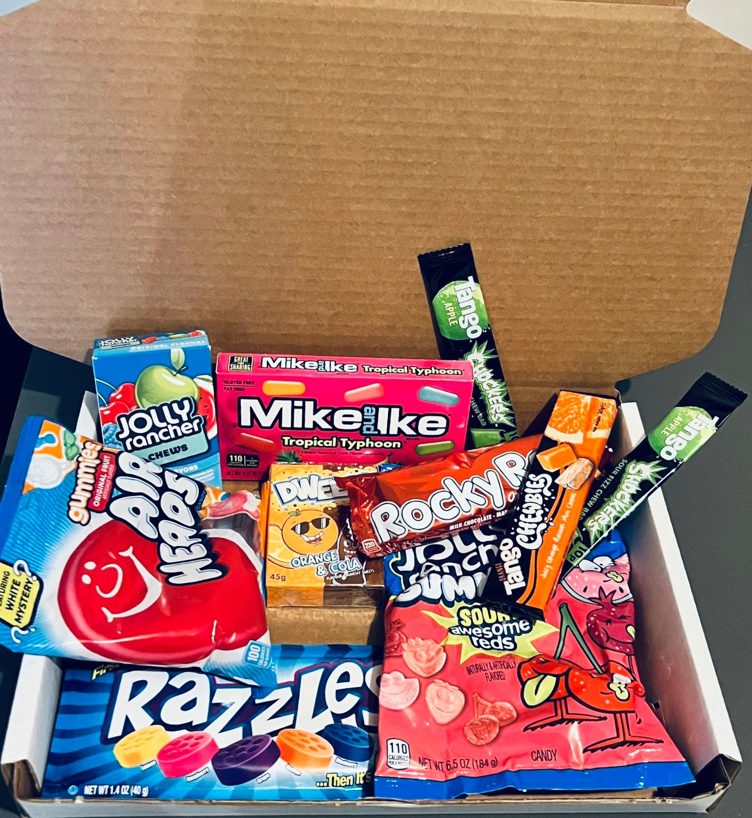 World candy box store
